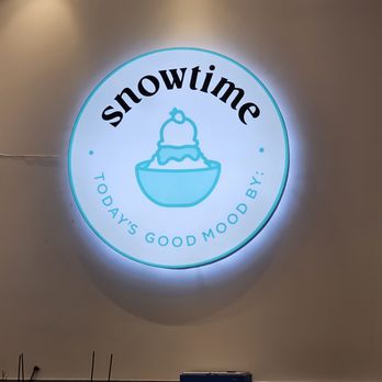 SNOWTIME - Updated August 2024 - 365 Photos & 168 Reviews - 715 W ...