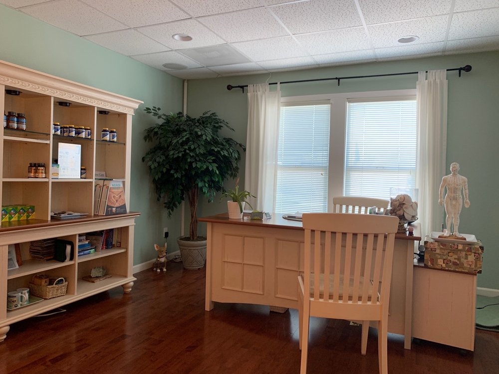 HAMILTON WELLNESS CENTER - Updated October 2025 - 19 Reviews - 8368 ...