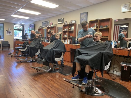 JD & JAKE’S THE BARBER SHOP - 12 Photos & 29 Reviews - Barbers - 13033 ...