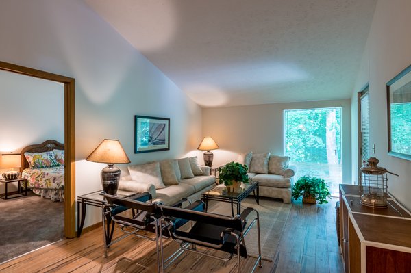 TIMBER TOP APARTMENTS & TOWNHOMES - Updated August 2025 - 18 Photos ...