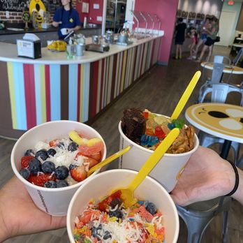 CHILLER BEE FROZEN YOGURT - Updated September 2025 - 18 Photos & 18 ...