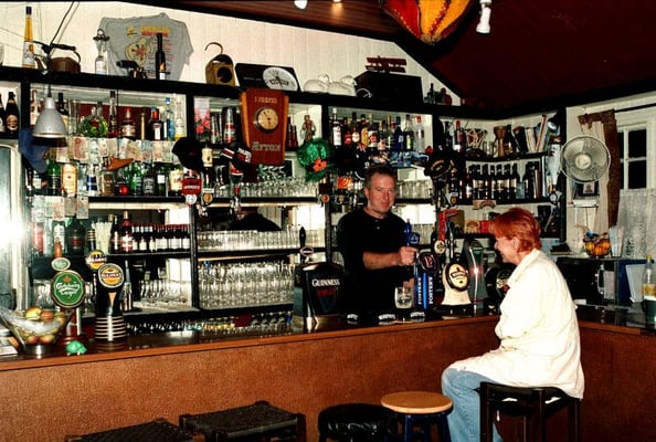 THE TIN PUB - Updated January 2026 - Reenacappul, Ahakista, Co. Cork ...