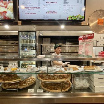 FRONT STREET PIZZA - Updated October 2024 - 363 Photos & 493 Reviews ...