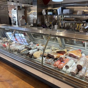 CAPUTO’S MARKET & DELI - Updated July 2025 - 599 Photos & 592 Reviews ...