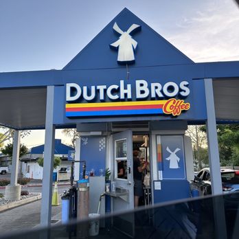 DUTCH BROS COFFEE - Updated August 2025 - 606 Photos & 893 Reviews ...