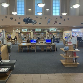 STUDIO CITY BRANCH LIBRARY - Updated December 2025 - 27 Photos & 77 ...