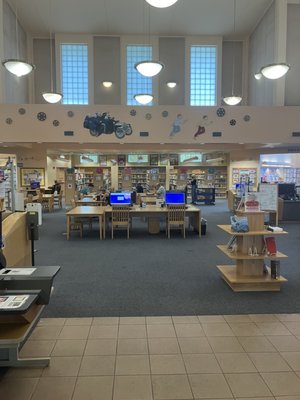 STUDIO CITY BRANCH LIBRARY - Updated December 2025 - 27 Photos & 77 ...