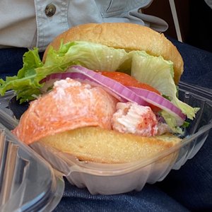 SANDERS FISH MARKET - 69 Photos & 79 Reviews - 367 Marcy St, Portsmouth ...