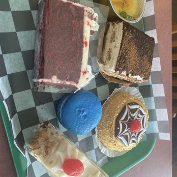 MERRITT’S BAKERY - MIDTOWN - Updated December 2025 - 162 Photos & 123 ...