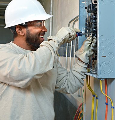 MTTI - Updated September 2025 - 13 Photos - 1241 Fall River Ave ...