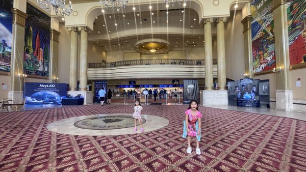 KRIKORIAN BUENA PARK METROPLEX 18 - Updated November 2024 - 482 Photos ...