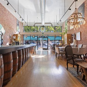 VIAGGIO ESTATE & WINERY - 598 Photos & 261 Reviews - Wineries - 100 E ...