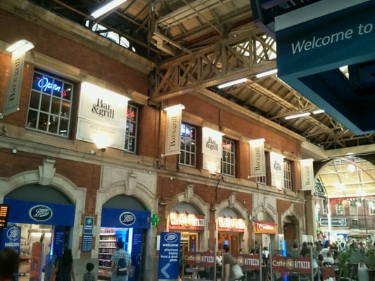 SPORTS BAR & GRILL - 18 Reviews - Sports Bars - Victoria Station ...