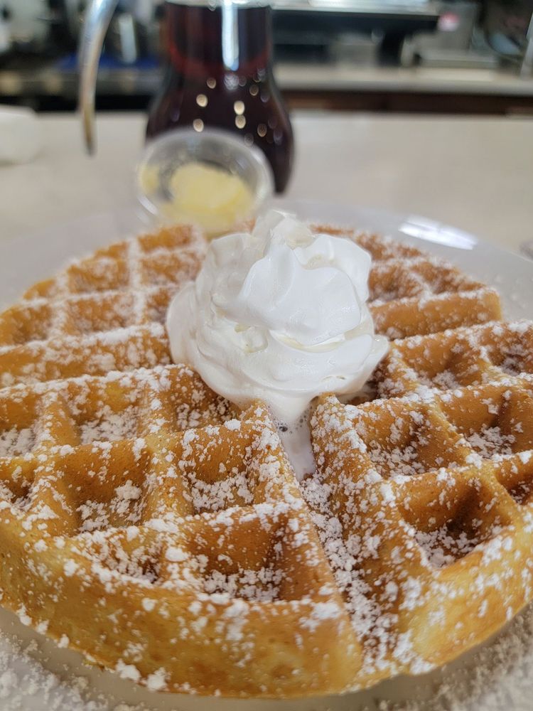 GOOD YOLK PANCAKE & CAFE - Updated December 2025 - 16 Photos & 29 ...