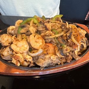 ME ENCANTA - Updated June 2025 - 55 Photos & 19 Reviews - 1231 Broadway ...