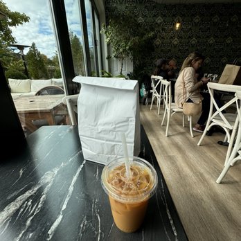 TWO BEES CAFE & PATISSERIE - Updated September 2025 - 48 Photos & 33 ...