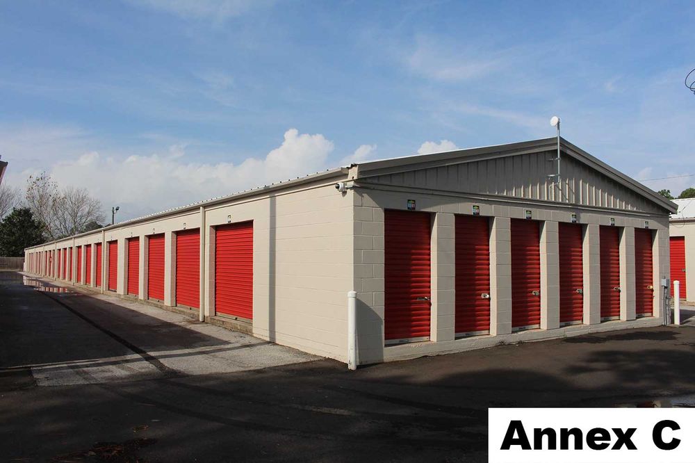 MOVE IT SELF STORAGE - SURFSIDE - Updated July 2025 - 21 Photos - 8202 ...