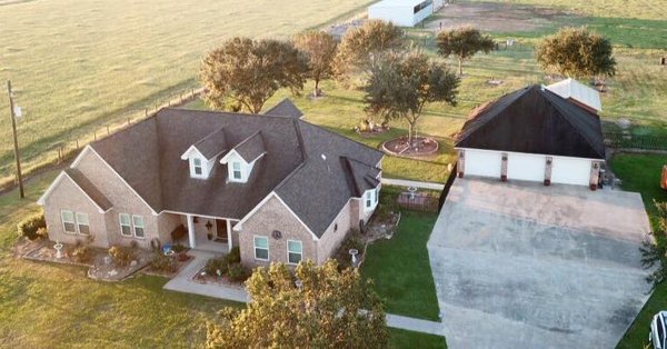 HOUSER ROOFING - Updated December 2025 - 45 Photos - 201 2nd St, Sealy ...