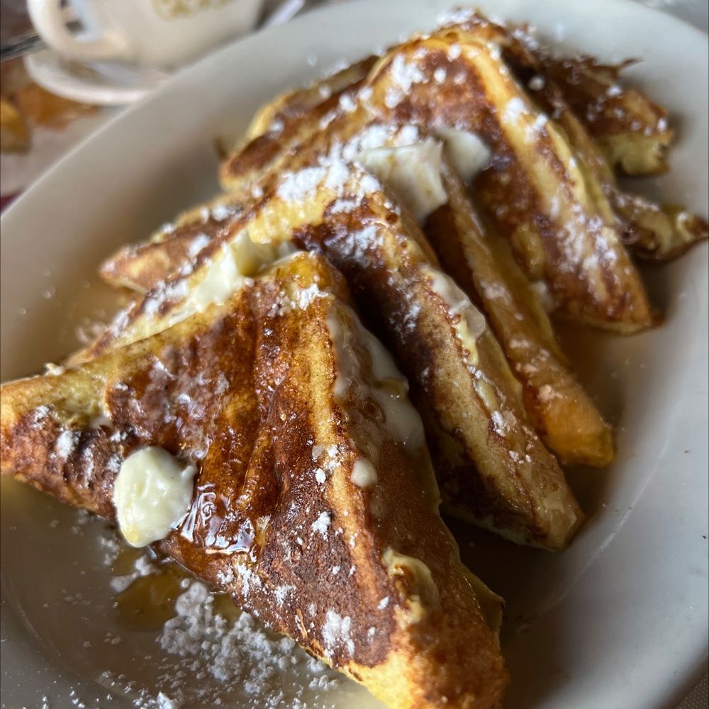 RJS BIRDS NEST - 31 Photos & 13 Reviews - 1 East Philadelphia Ave ...