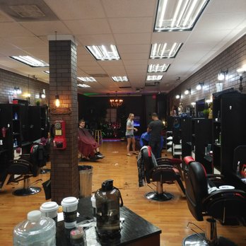 MAIN STREET BARBER SHOP - Updated December 2025 - 45 Photos & 139 ...