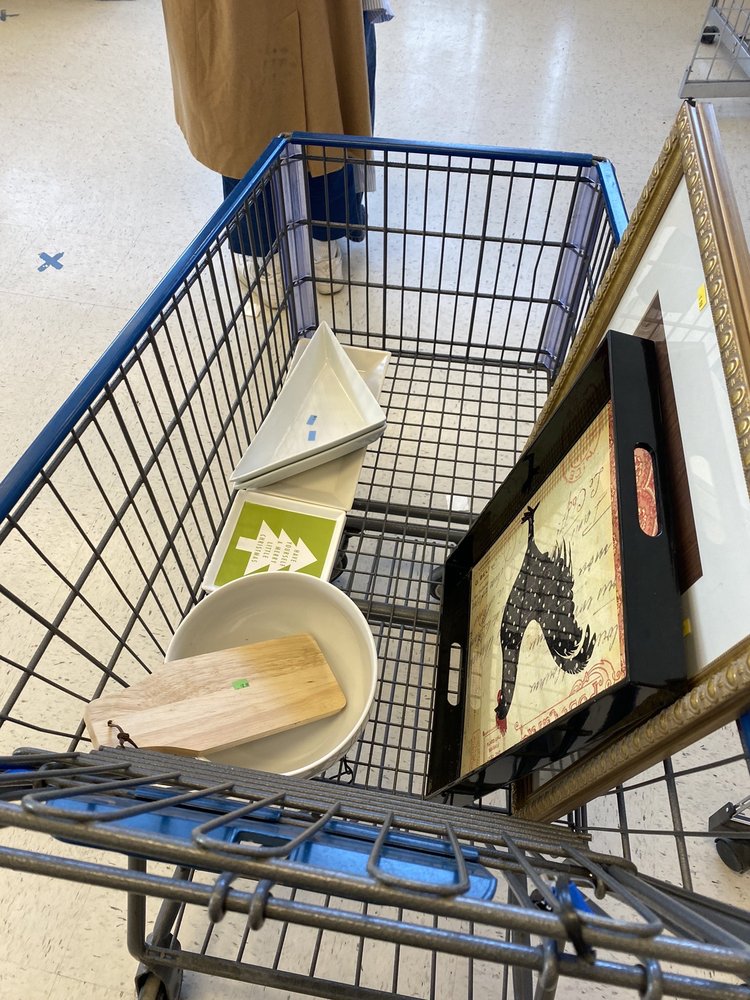 GOODWILL - Updated December 2025 - 28 Reviews - 2550 N High St ...