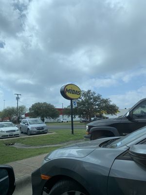 MIDAS - Updated December 2025 - 10 Photos & 45 Reviews - 1802 S Mays St ...