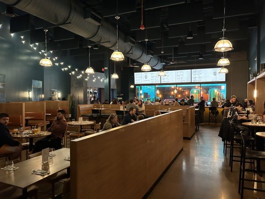 NIGHT SHIFT BREWING AT NATICK MALL - Updated November 2024 - 43 Photos ...