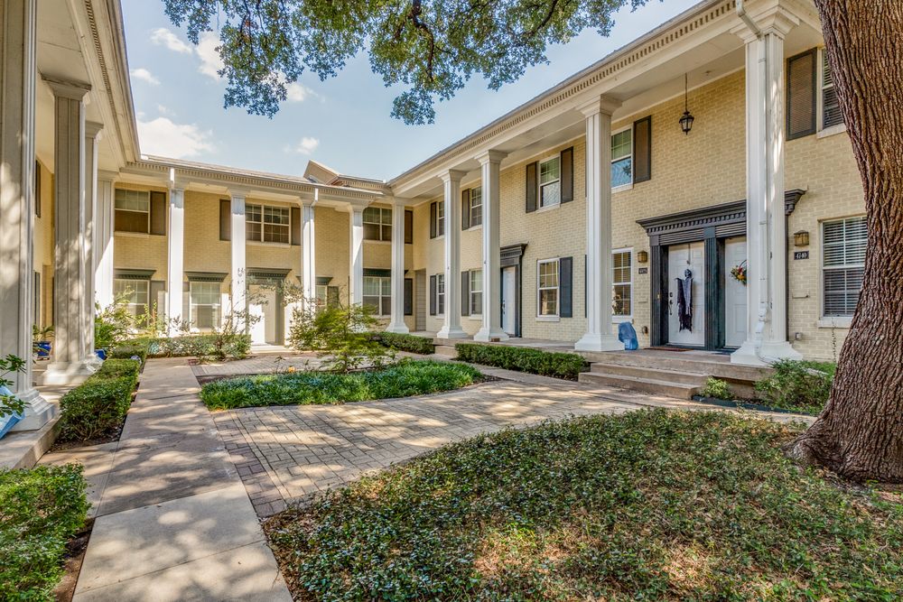 KREA BANKHEAD - MONUMENT REALTY - Contact Agent - 1 Cowboys Way, Frisco ...