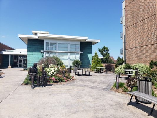 CUDAHY FAMILY LIBRARY - Updated September 2025 - 92 Photos - 3500 ...