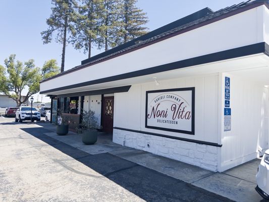 NONI VITA - Updated June 2026 - 158 Photos & 174 Reviews - 823 S Mellon ...