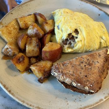 METROPOLIS - Updated December 2025 - 306 Photos & 558 Reviews - 584 ...