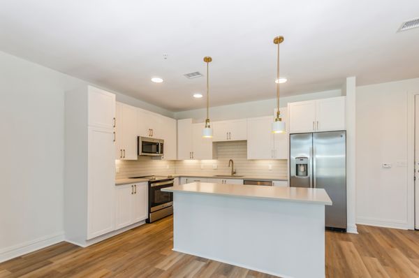 1400 HI LINE - Updated December 2025 - 25 Photos & 13 Reviews - 1400 Hi ...