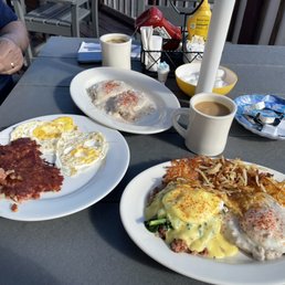 MIDFIELD CAFE - Updated July 2025 - 108 Photos & 187 Reviews - 83 ...