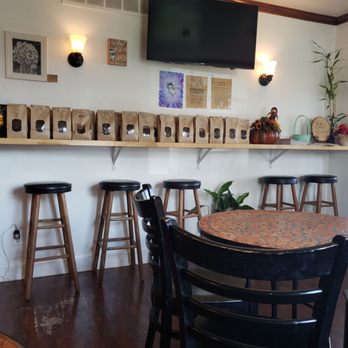 NEW ROOTS COFFEEHOUSE - Updated October 2025 - 63 Photos & 70 Reviews ...