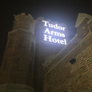 THE TUDOR ARMS HOTEL CLEVELAND - A DOUBLETREE BY HILTON - 245 Photos ...