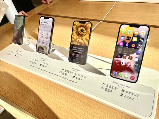 APPLE SOHO - Updated October 2025 - 369 Photos & 613 Reviews - 103 ...