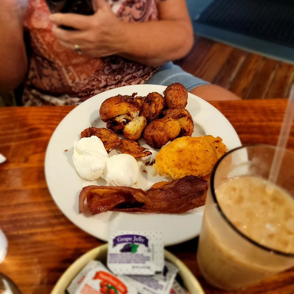 WAKIN’ BAKIN’ - Updated May 2025 - 100 Photos & 100 Reviews - 900 ...