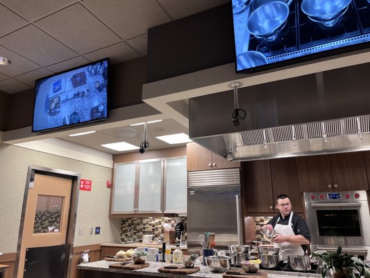 PUBLIX APRONS COOKING SCHOOL - Updated October 2025 - 80 Photos & 14 ...