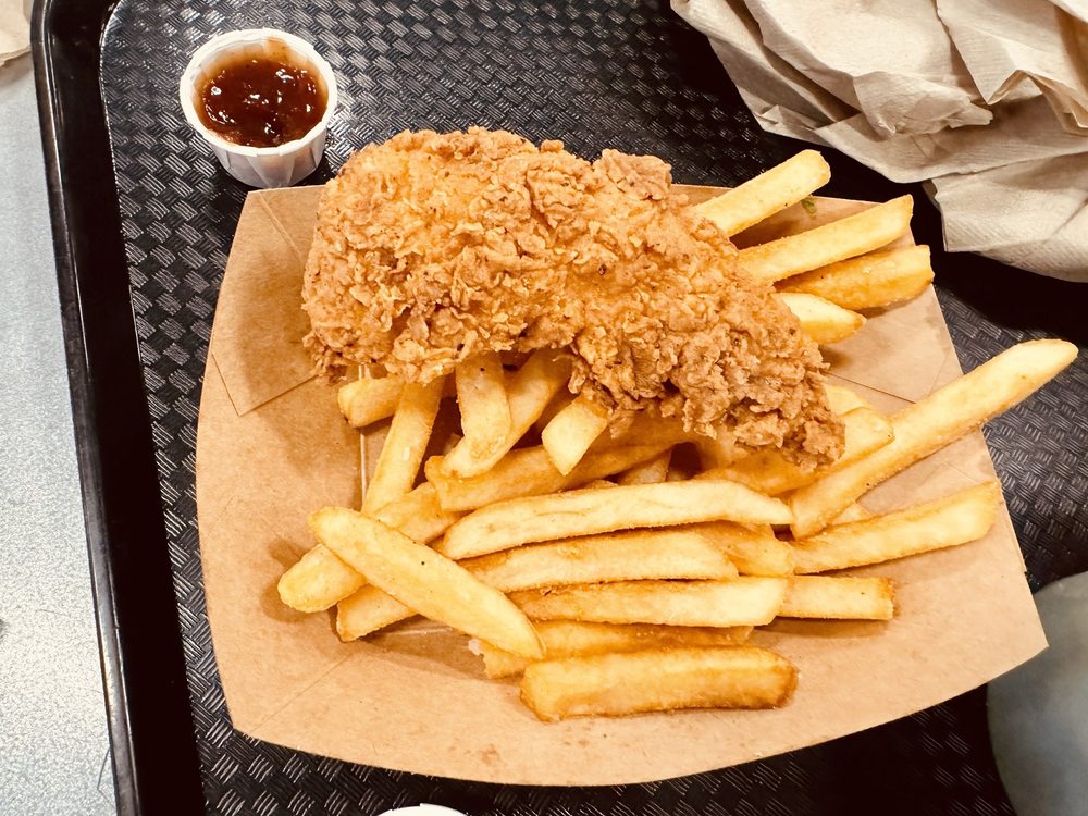 CAFE 41 - Updated December 2025 - 17 Photos - 41 Navy Pier, San Diego ...