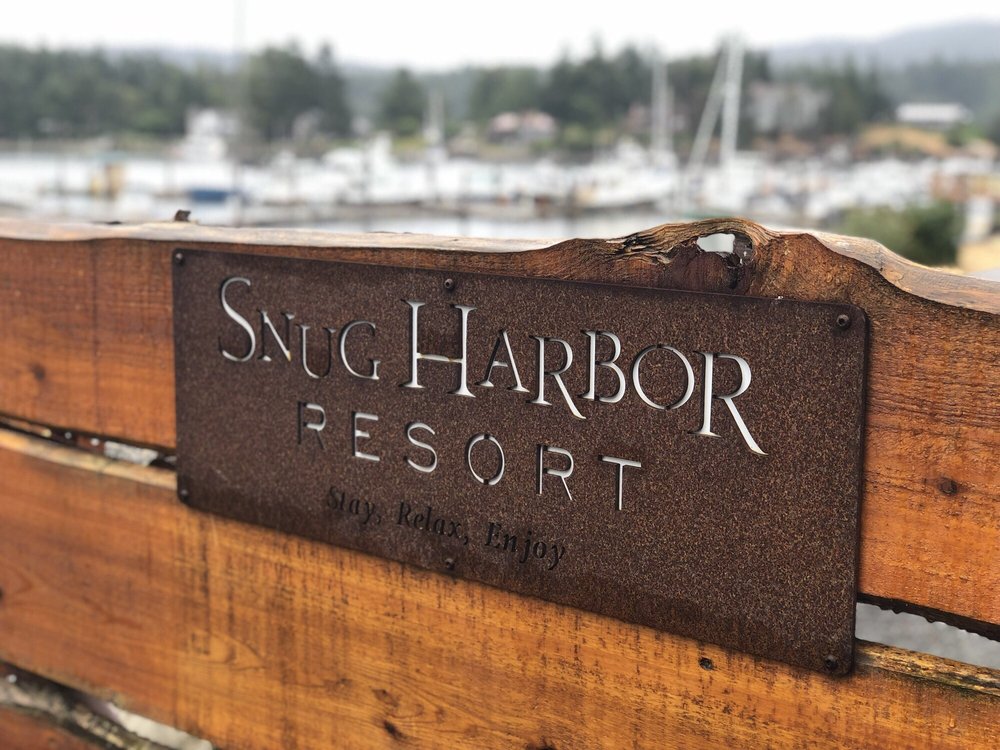 SNUG HARBOR MARINA RESORT - 151 Photos & 94 Reviews - Resorts - 1997 ...