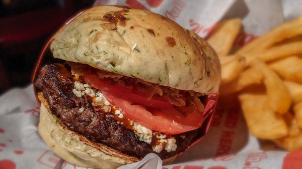 RED ROBIN GOURMET BURGERS AND BREWS - 138 Photos & 295 Reviews - 21215 ...