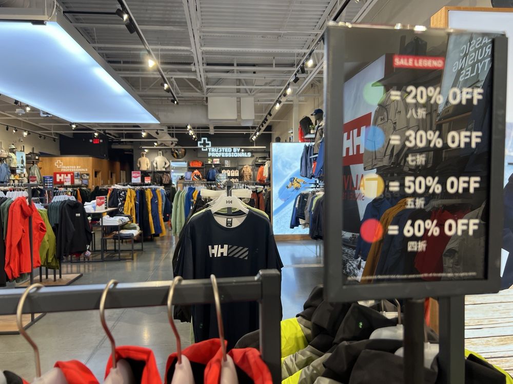 HELLY HANSEN - Updated June 2025 - 10 Photos - 2774 Livermore Outlets ...