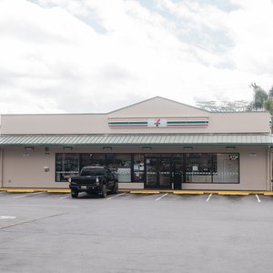 WALMART - Updated December 2025 - 93 Photos & 102 Reviews - 325 E ...