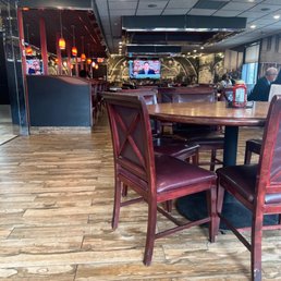 CHILLERS GRILL - Updated July 2025 - 341 Photos & 517 Reviews - 2191 ...