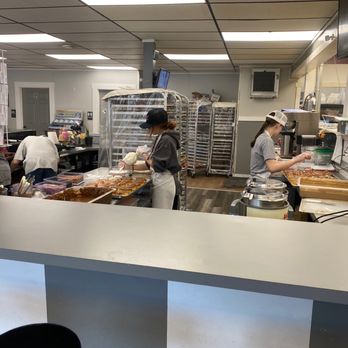 DONUT PARADE - Updated June 2024 - 117 Photos & 173 Reviews - 2152 N ...