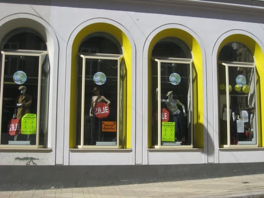 HUMANA - Updated July 2025 - 12 Reviews - Lerchenfelderstr. 45, Wien ...