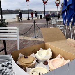 BAKED & WIRED - Updated November 2024 - 4646 Photos & 5247 Reviews ...