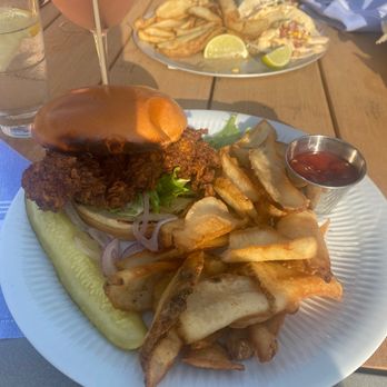 PIER 52 - Updated August 2024 - 173 Photos & 71 Reviews - 52 Ferry St ...