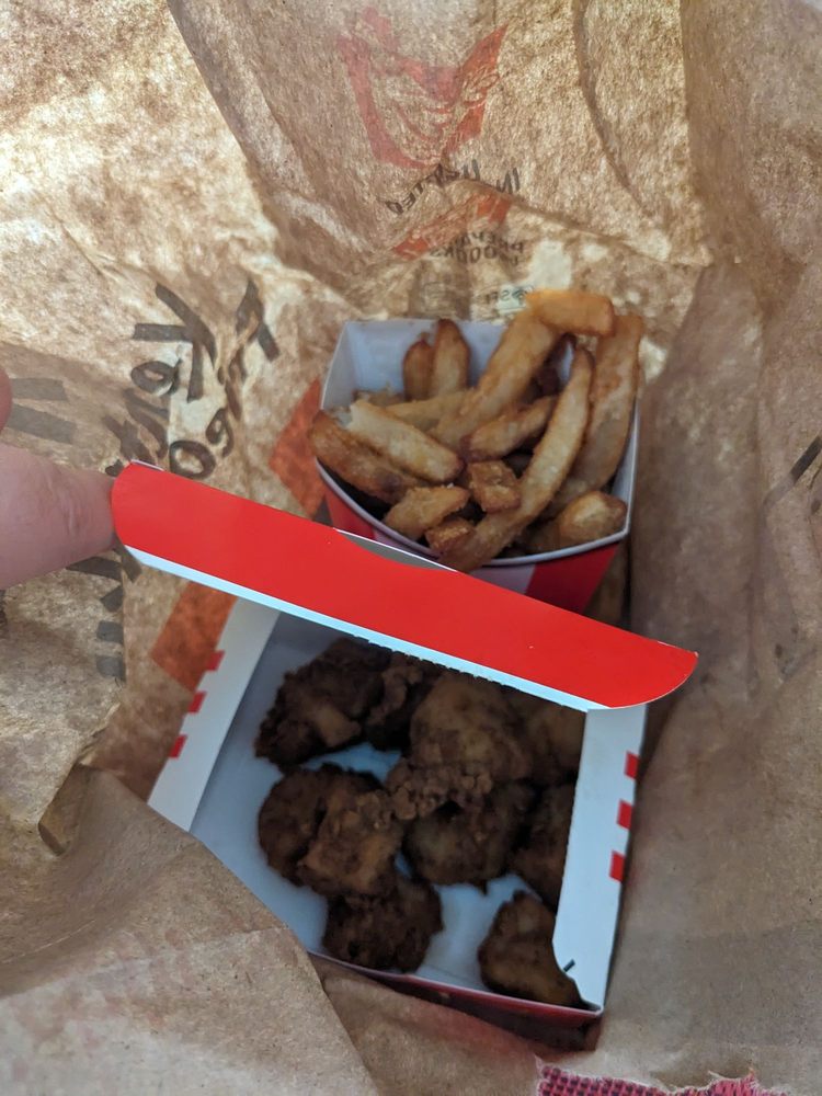 KFC - Updated January 2026 - 31 Photos & 74 Reviews - 30 N Beacon St ...