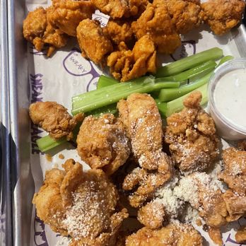 THE SNEAKY BEAGLE - Updated November 2025 - 297 Photos & 260 Reviews ...